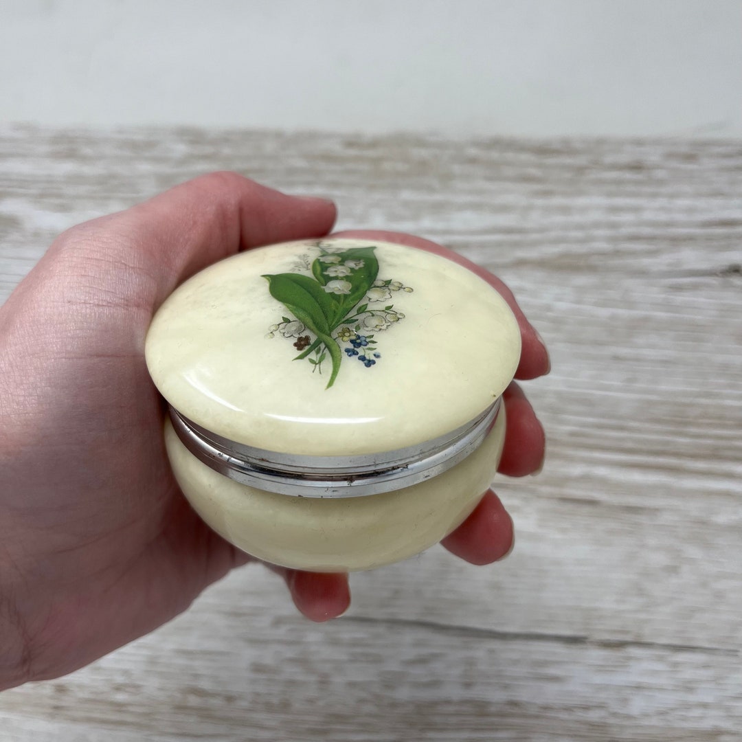 Vintage 1970s Italian Alabaster Lily of the Valley Lidded Trinket Pot ...