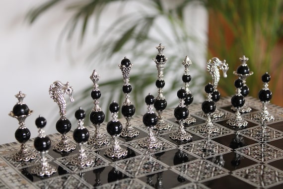 Diamond Chess Set