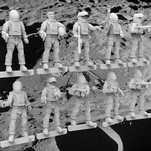 28mm Space 1999 X10 TGM-7 - Etsy