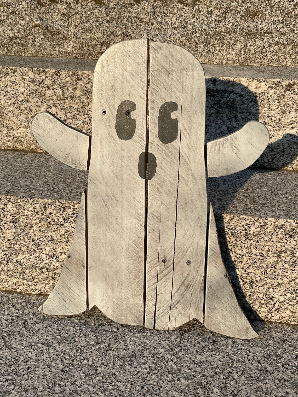 Halloween Shocked Face Ghost, Repurposed Pallet Wood, Decorate / Gift ...