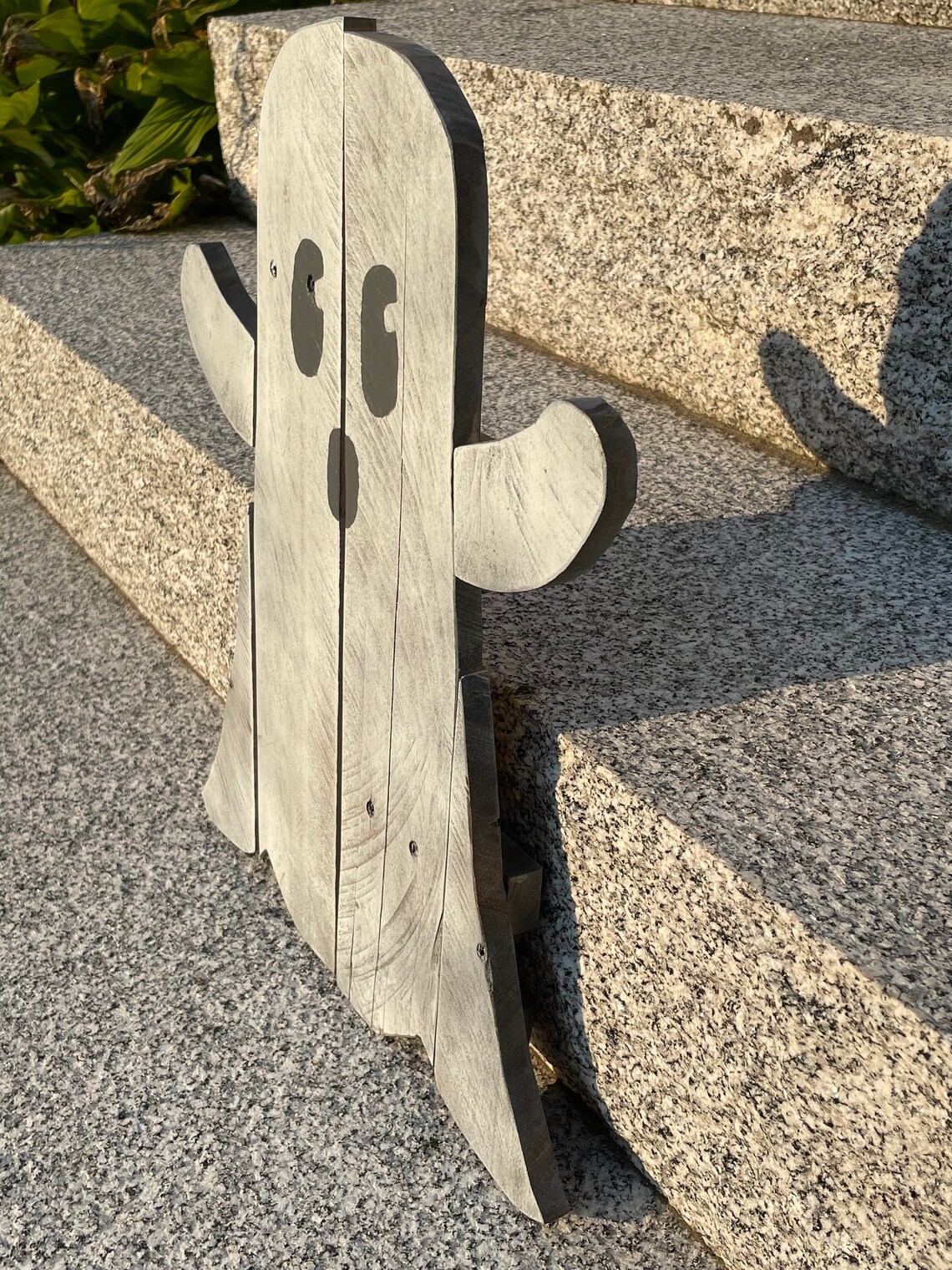 Halloween Shocked Face Ghost, Repurposed Pallet Wood, Decorate / Gift ...