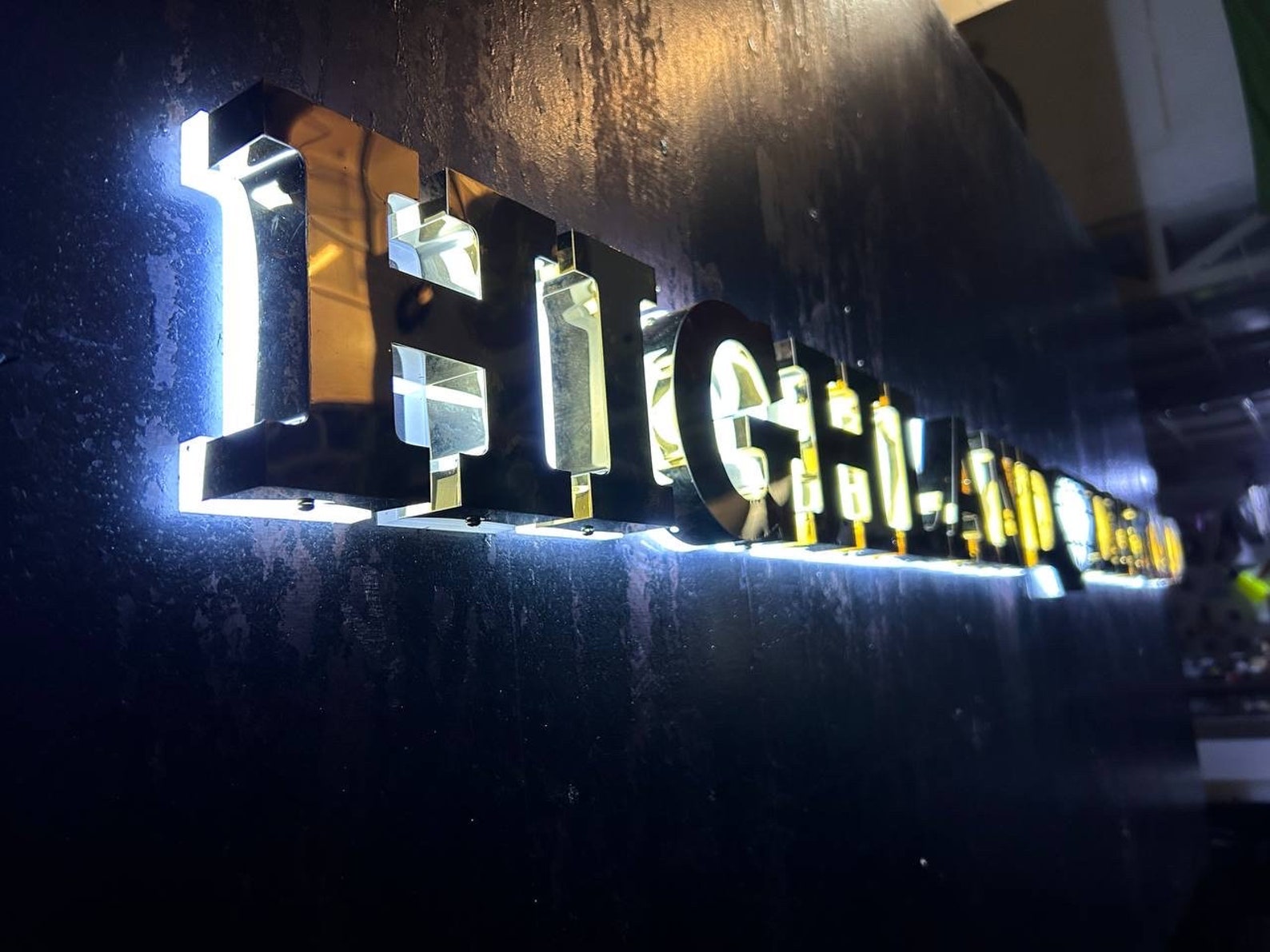 Chrome Letters, 3d Metal Letters, 3D Sign, Illuminated Letter Box, Shop ...