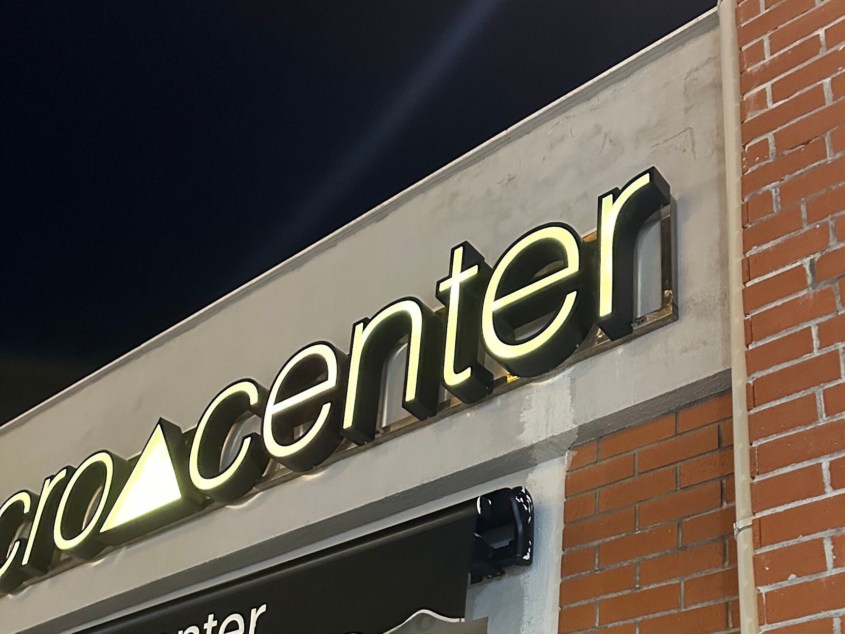 Illuminated Outdoor Letters, 3d Illuminated Sign, 3d Letters, Backlit ...