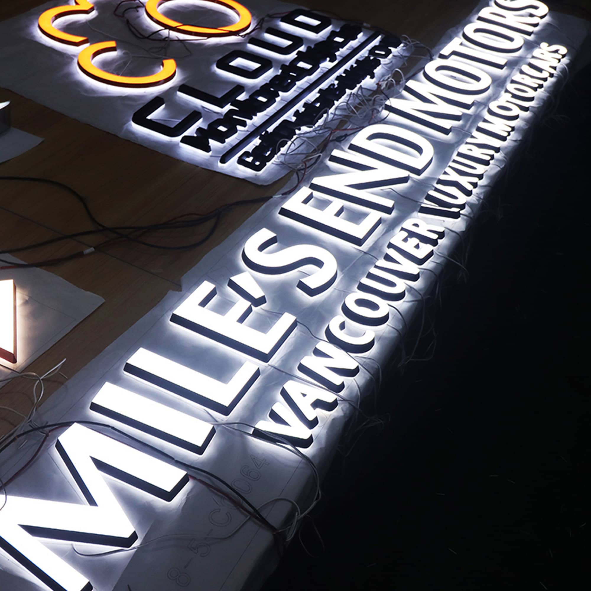 Custom 3D Backlit Sign, 3D Backlight Custom Business Metal Sign, 3d ...