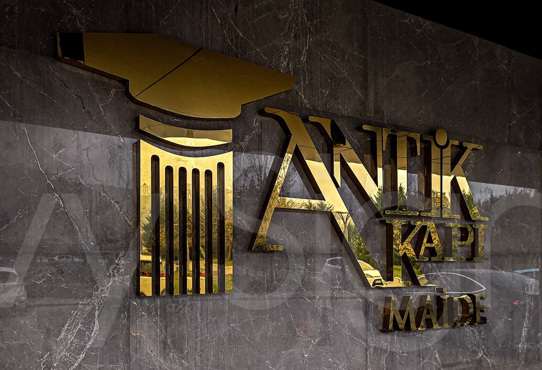 Gold Chrome Wall Sign, 3D Gold Mirror Names, Gold Office Signage ...