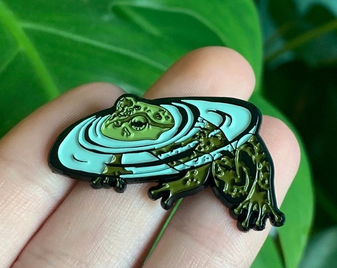 Little Screamin Frog Enamel Pin - Etsy Canada