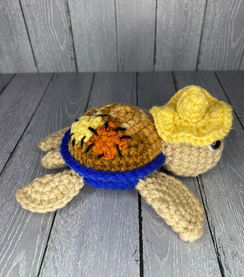 5 Crochet Sea Turtle Pumpkin Pie Apple Scarecrow Sunflower Fall ...