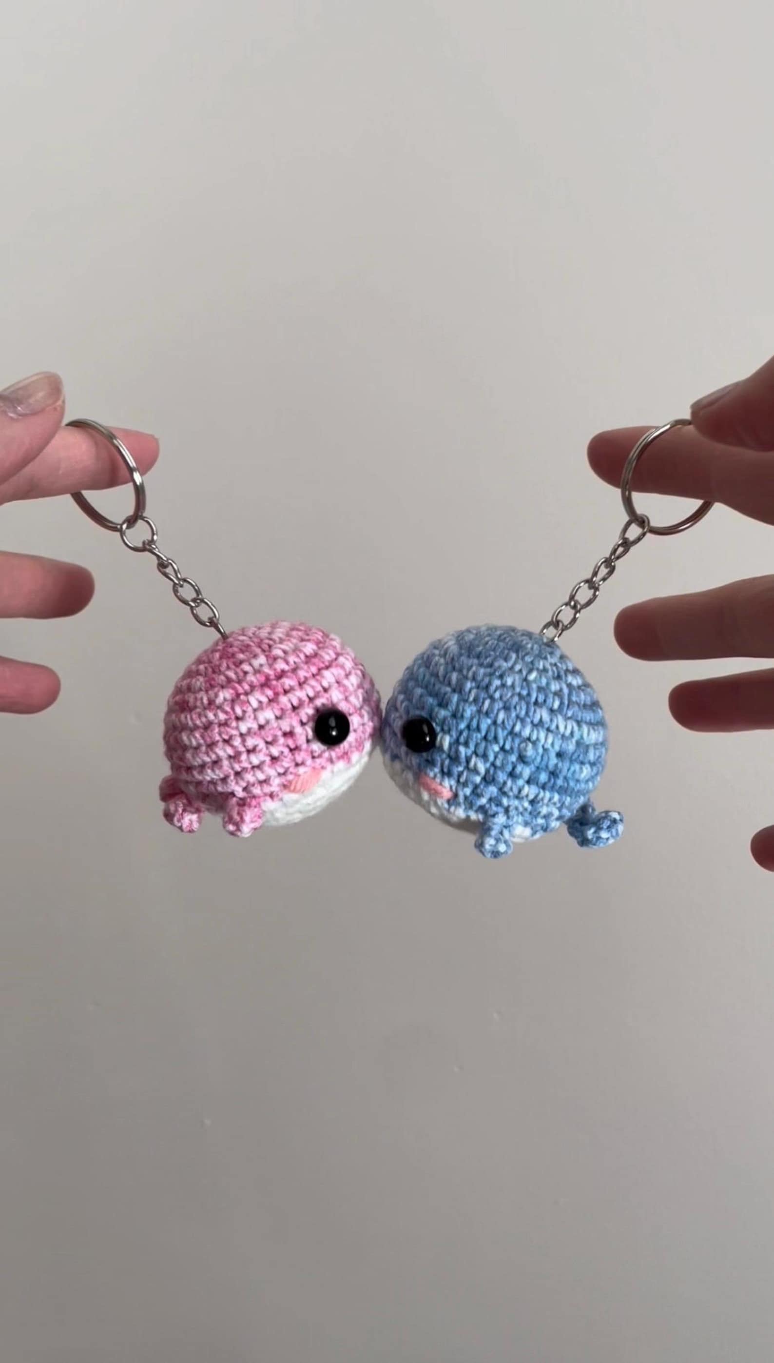 Magnetic Kissing Keychains for Couples, Cute Colorful Crochet Handmade ...