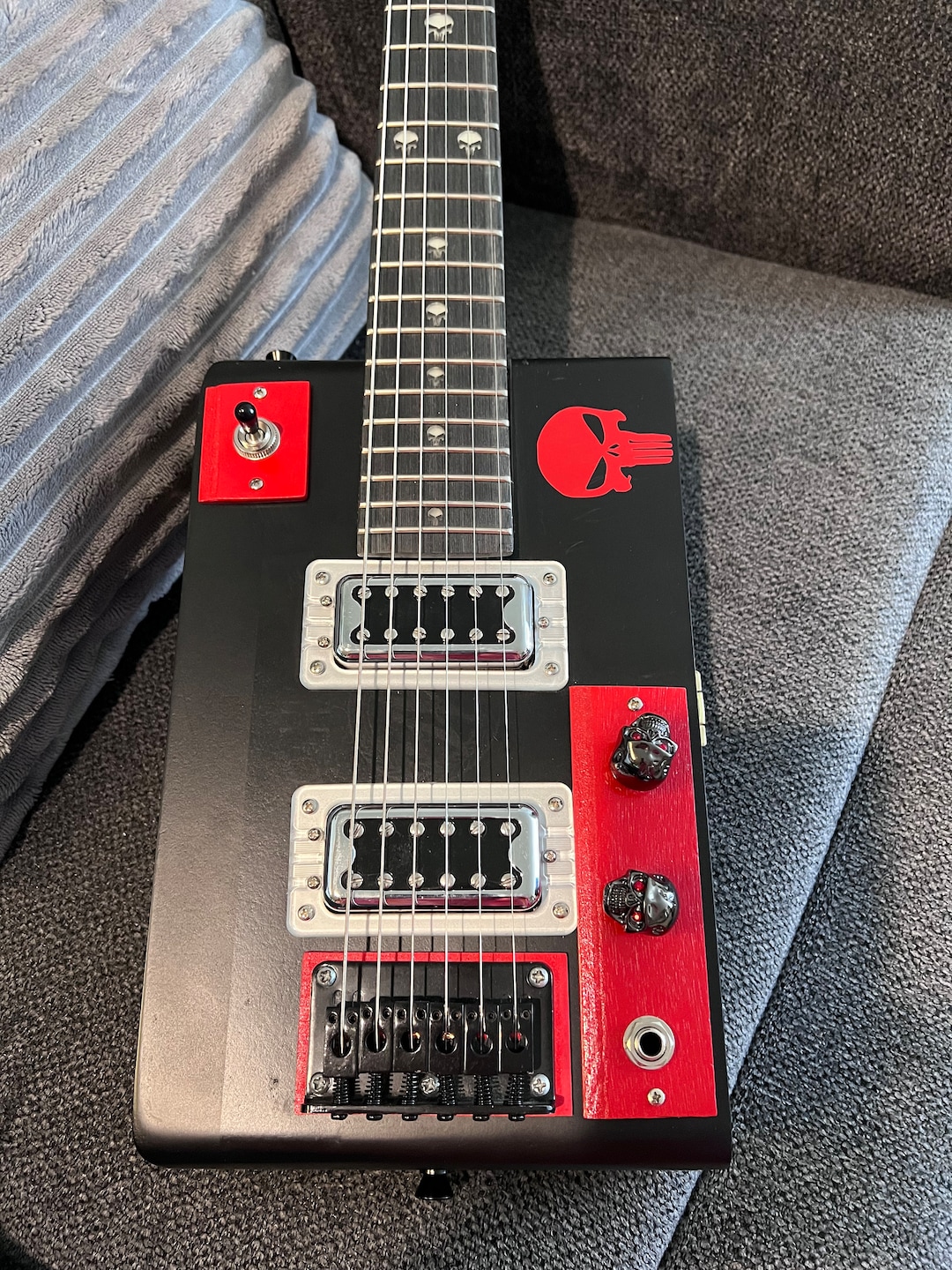 Cigar Box Guitar Electric 6 Strings/ COHIBA Red Dot Cigar Box Electric ...