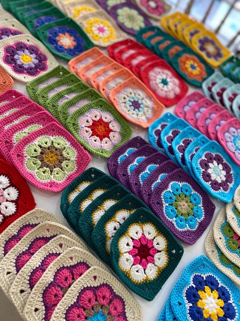 African Flower Granny Square Crochet Pattern: Easy Video Tutorial (PDF ...