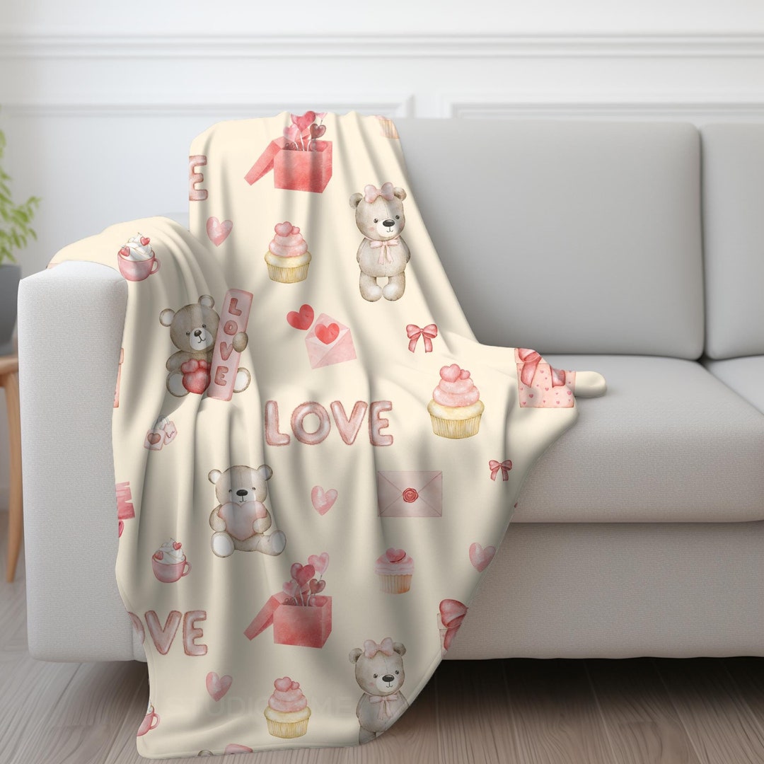 Beige Pink Red Valentines Day Velveteen Plush Blanket, Lightweight ...