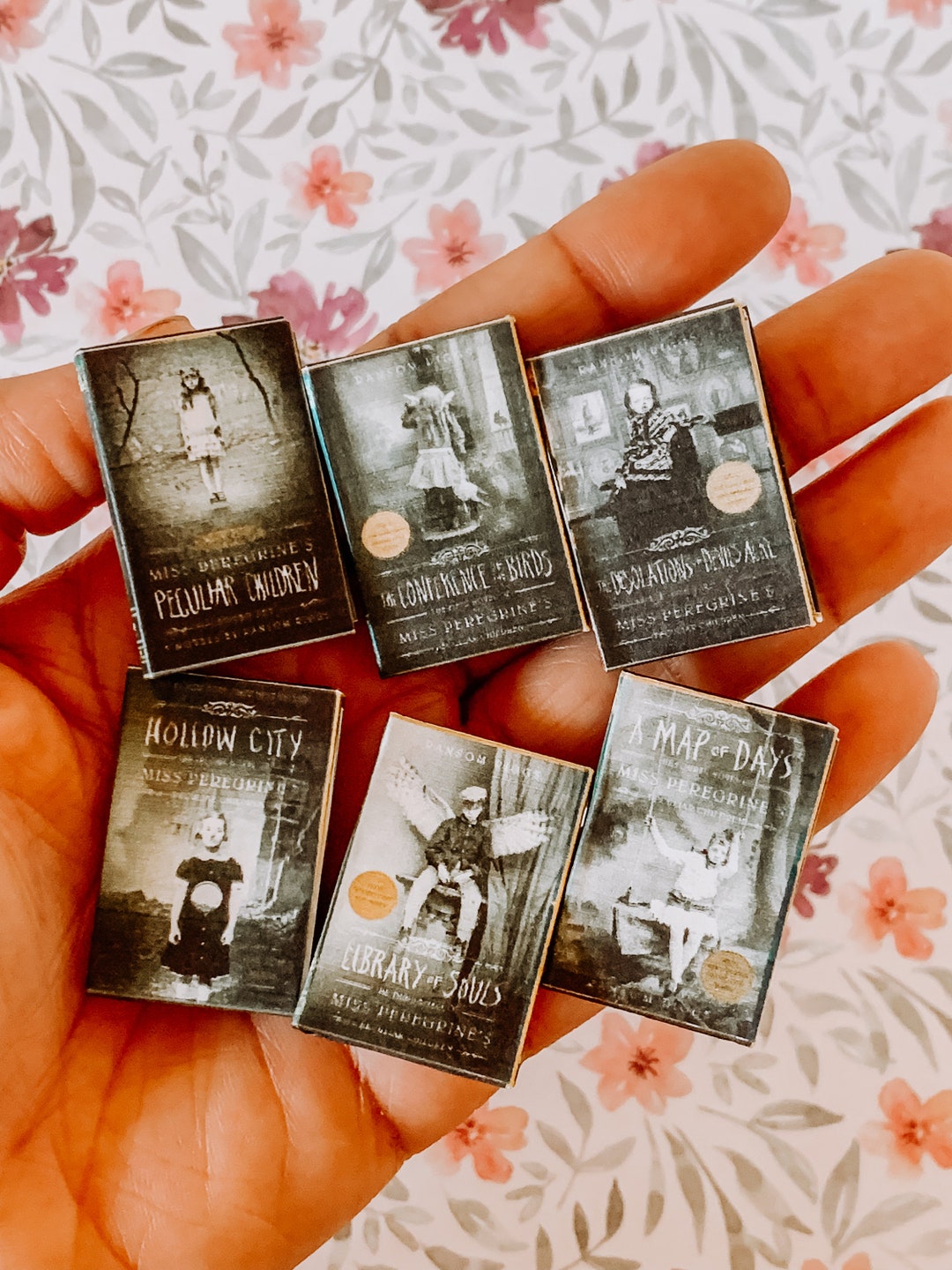 Miniature Miss Peregrines Home for Peculiar Children Book Series for 1/ ...