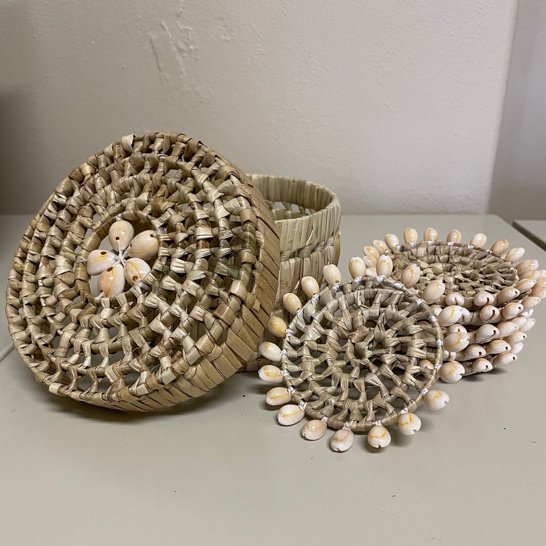 Round Raffia Basket With Lid and 6 Shell Coasters - Etsy