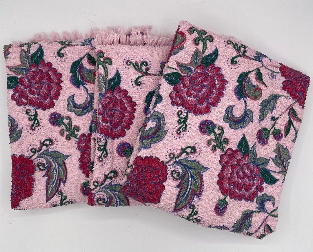 Set of 3 Franco Light Pink Bath Towels With Raspberry Blue and Green ...