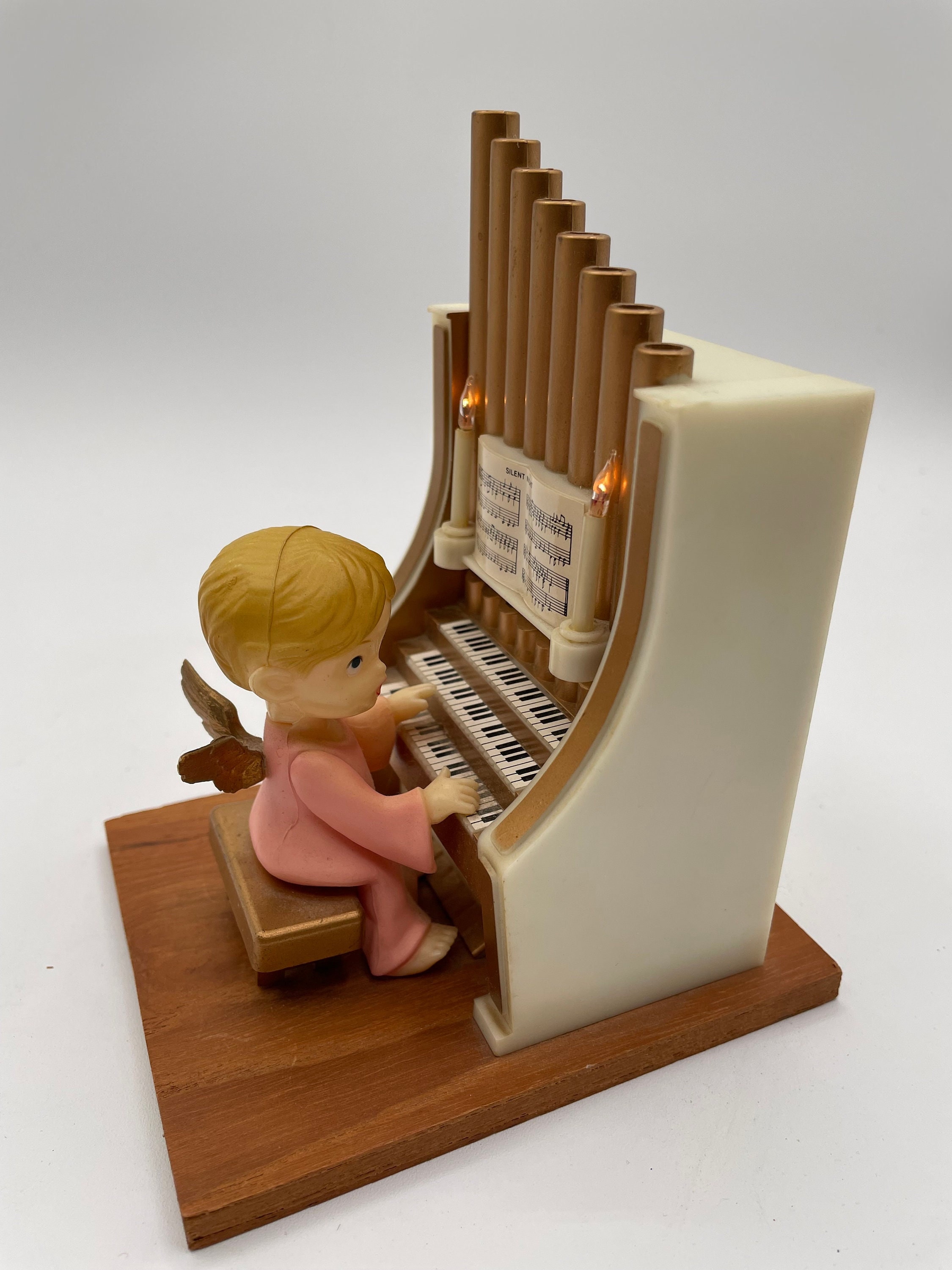 Vintage Angel Playing Organ Battery Operated Candles Light up and Plays ...
