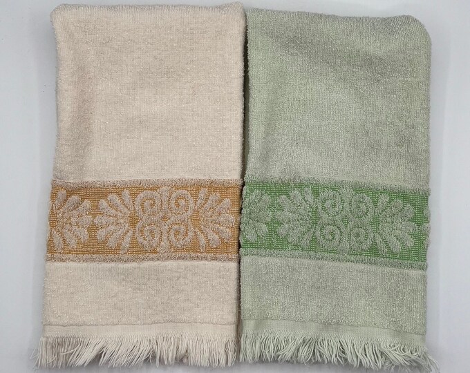 Lot of 2 Cannon Monticello Sculpted Hand Towels Spring Green and Cream ...