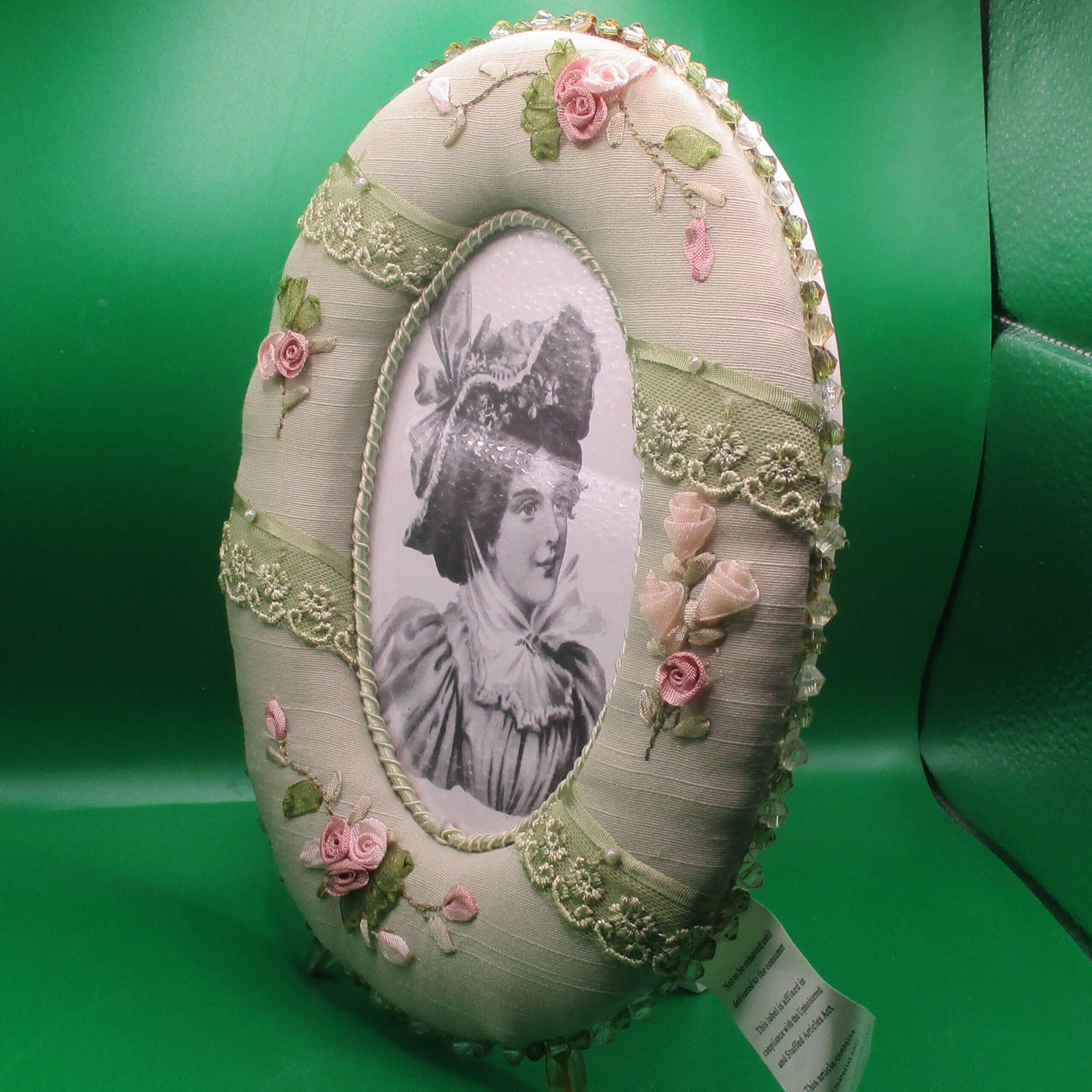 Oval Shape Victorian Style Cloth Frame Sage Pink Roses Lace Beaded ...
