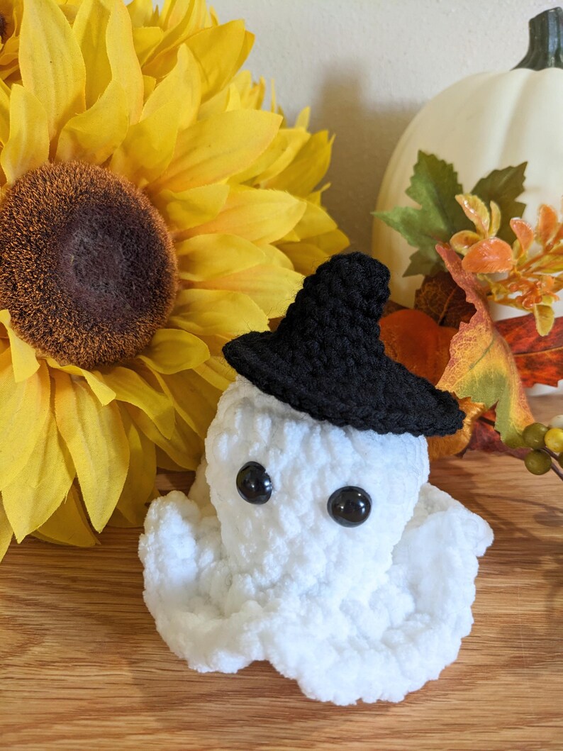 Crochet Ghosts With Hats [crochet Pattern] *DIGITAL DOWNLOAD* - Etsy