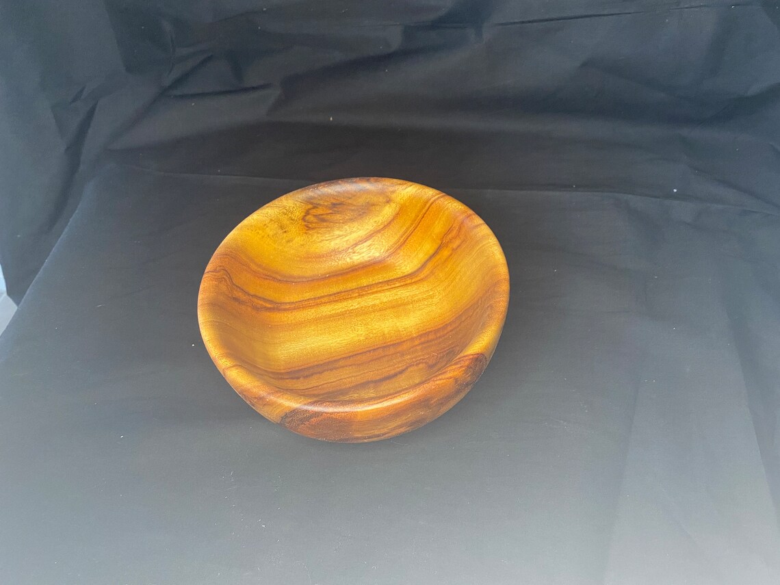 Camphor Laurel Bowl - Etsy