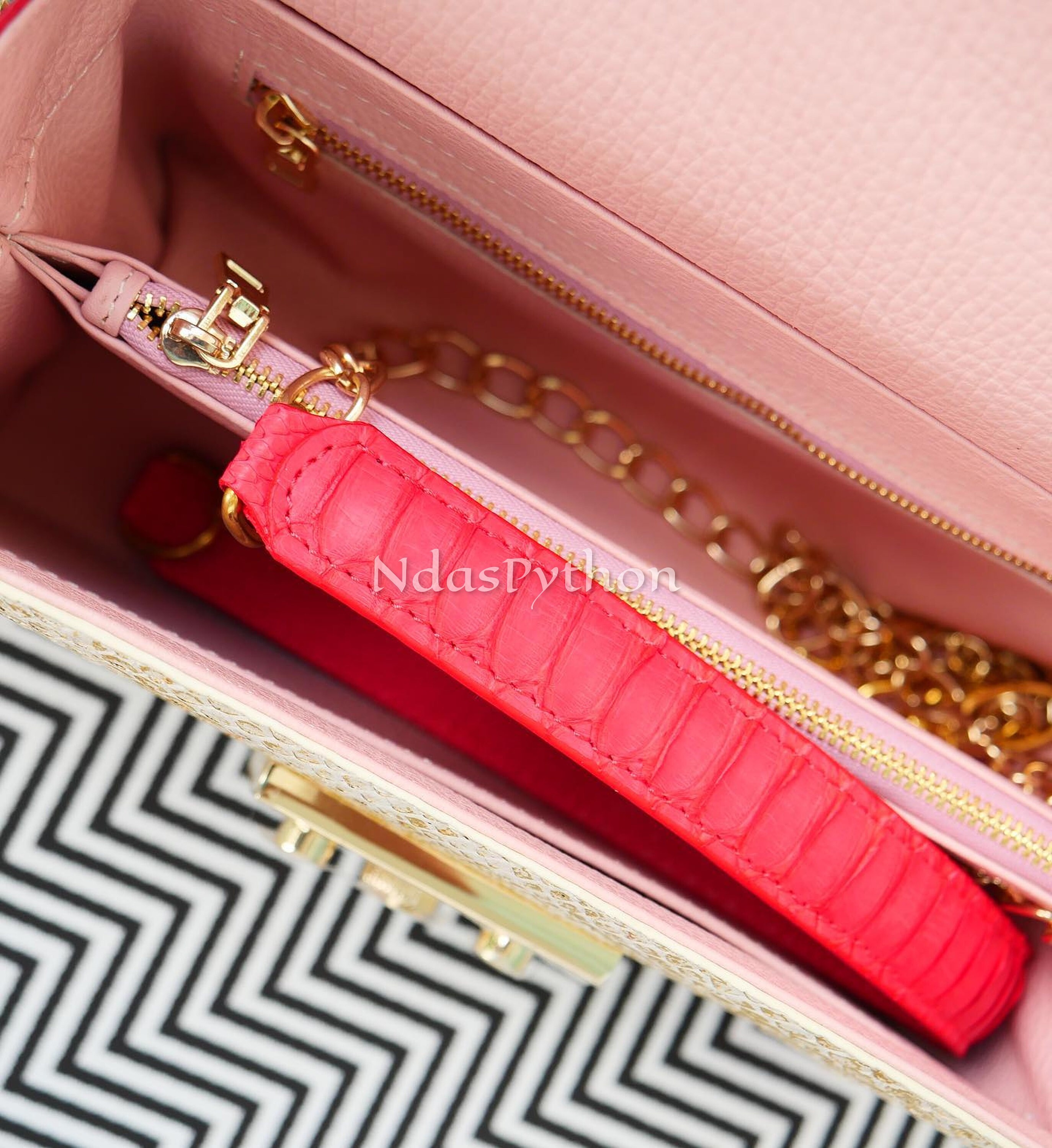 White and Red Genuine Lizard Top Handle Bag, Real Lizard Skin, Natural ...