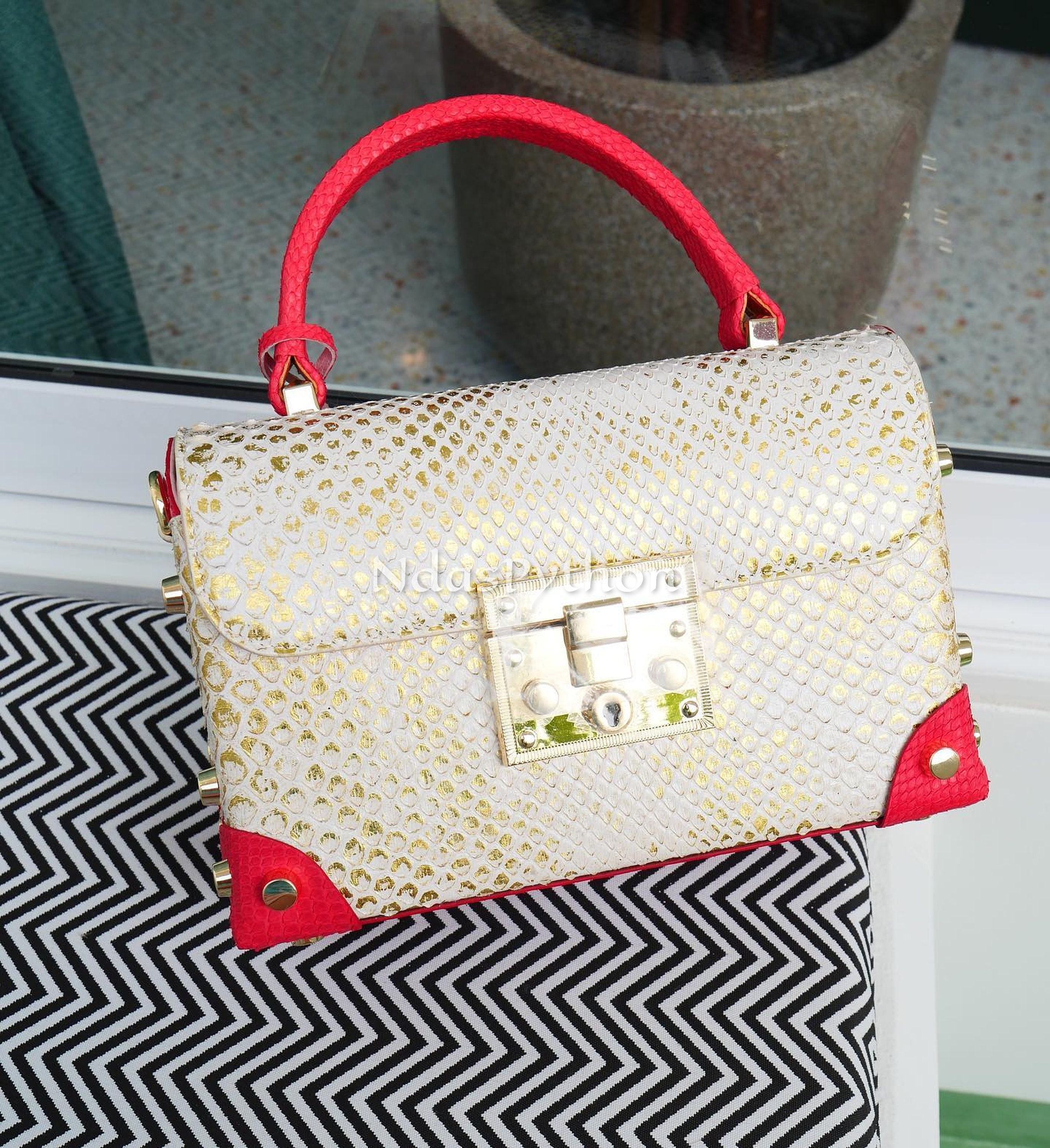 White and Red Genuine Lizard Top Handle Bag, Real Lizard Skin, Natural ...