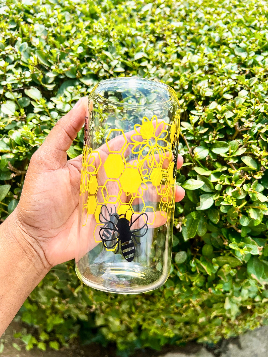HONEY BEE DAISY Glass Cup- Iced Coffee Glass, Glass Coffee Cup, Beehive ...