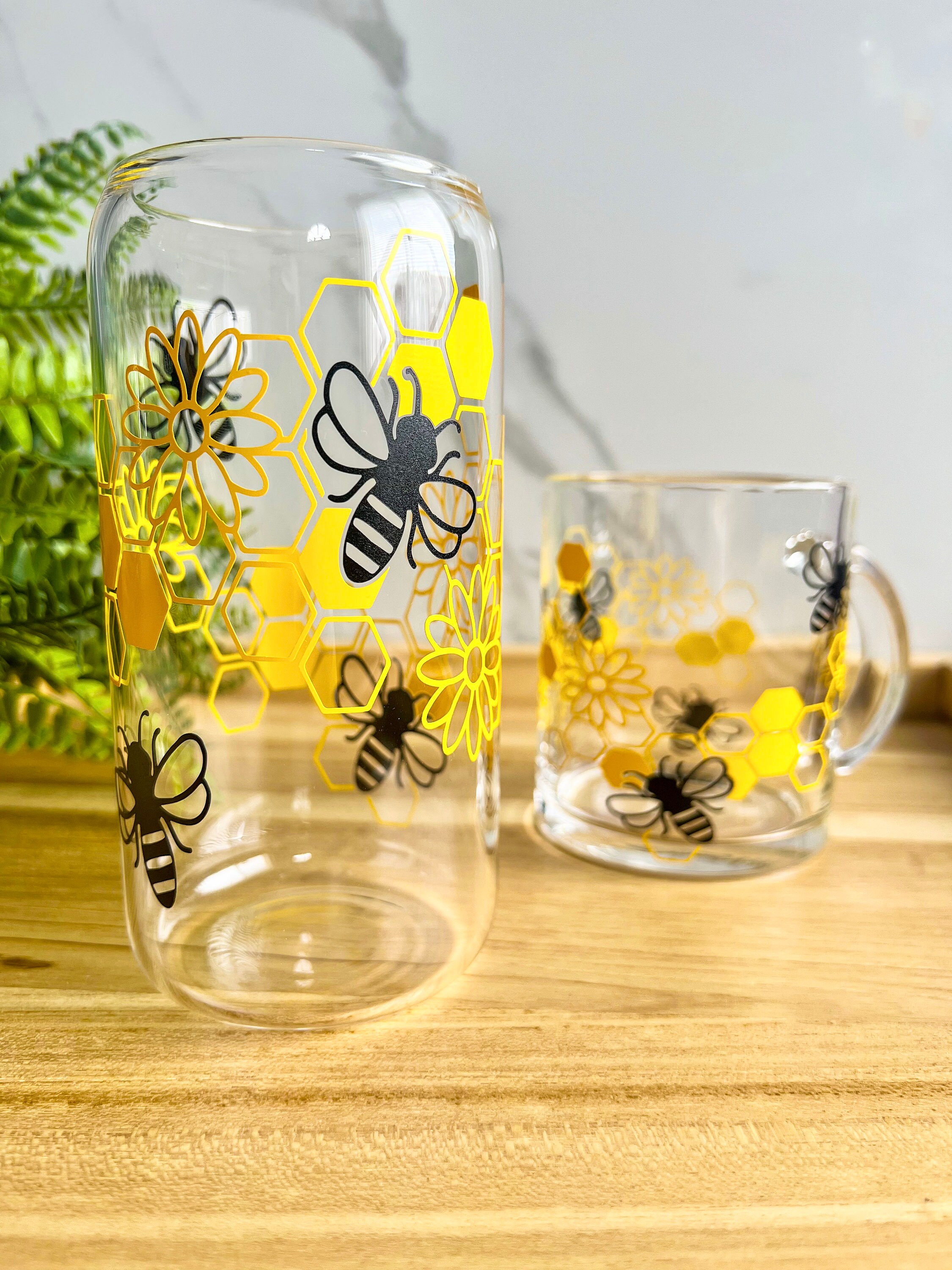 HONEY BEE DAISY Glass Cup- Iced Coffee Glass, Glass Coffee Cup, Beehive ...