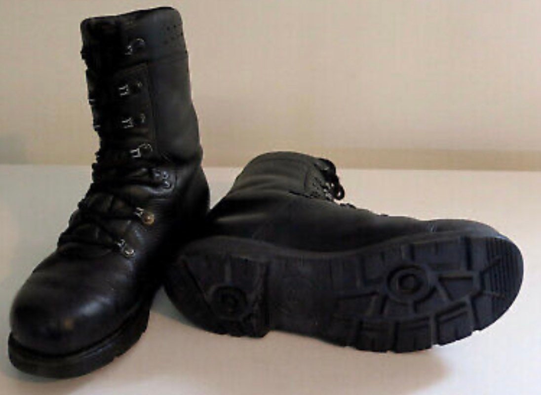 90s Military Issue Combat Boots - Etsy