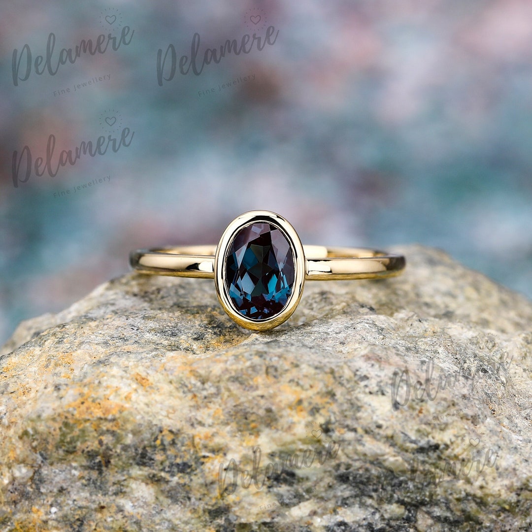 Oval Cut Alexandrite Engagement Ring Solid Yellow Gold Solitaire Ring ...