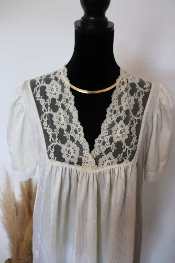 vintage 70s lady cameo - Gem