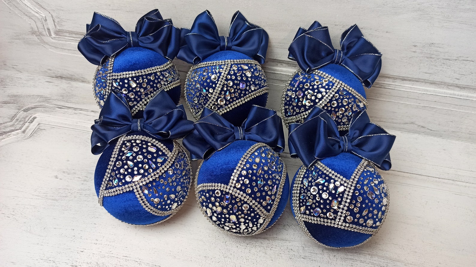 LUXURY CHRISTMAS VELVET Balls, Blue Handmade Baubles, Tree Decor Set ...