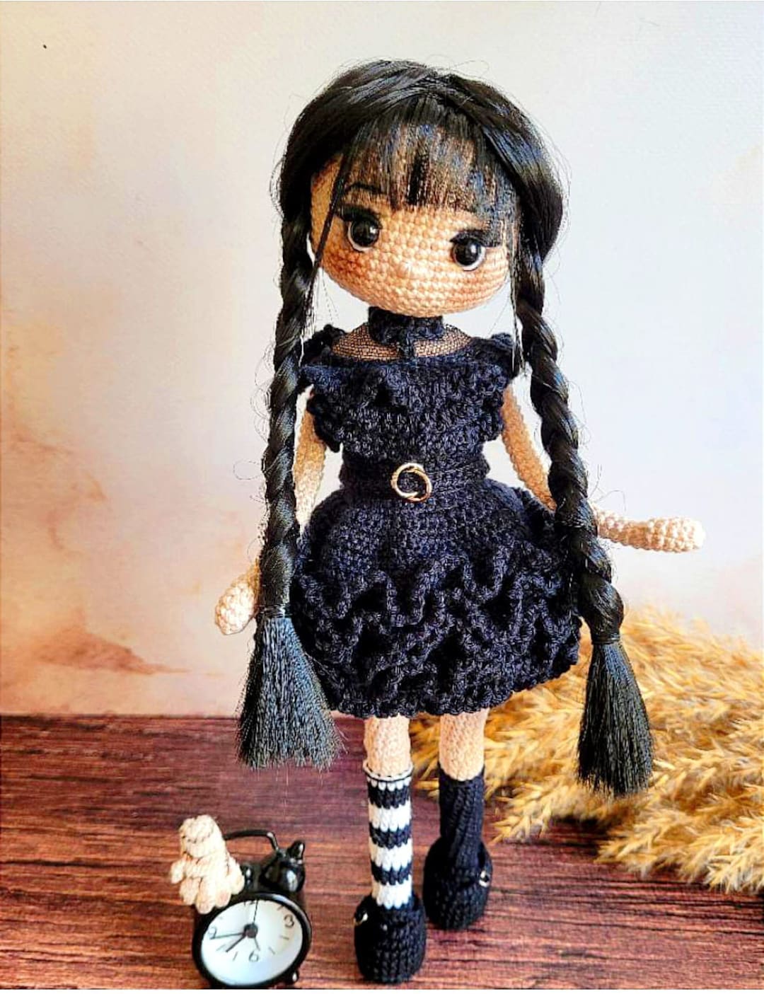 Mercredi Addams cadeau de poupée mercredi addams au crochet - Etsy France