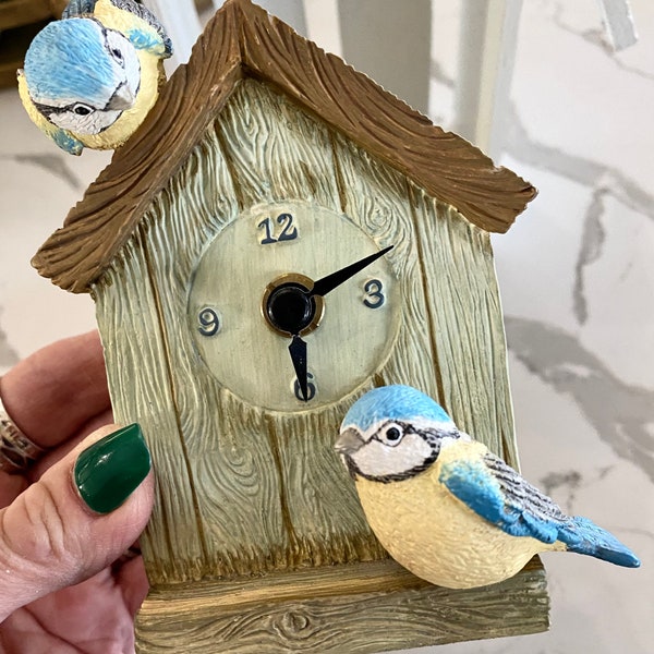 Birdhouse Clock - Etsy