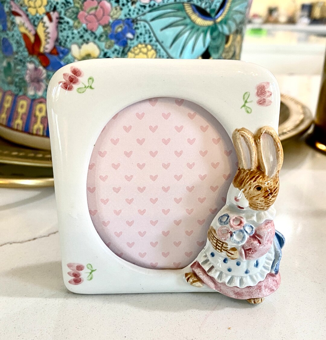 Mini White Ceramic Bunny Photo Frame Oval Photo Opening 2.25 X 2.75 ...