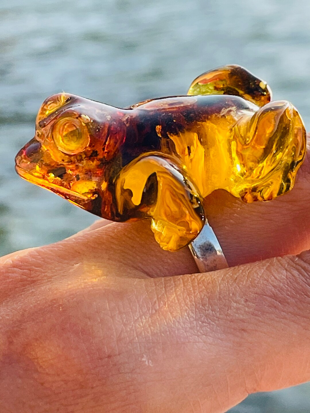 Carved Amber Frog Ring, Honey & Black Amber Frog , Amber Frog Ring ...