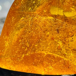Large Sparkling Amber Stone With Natural Bubbles & Inclusions, Amazing ...