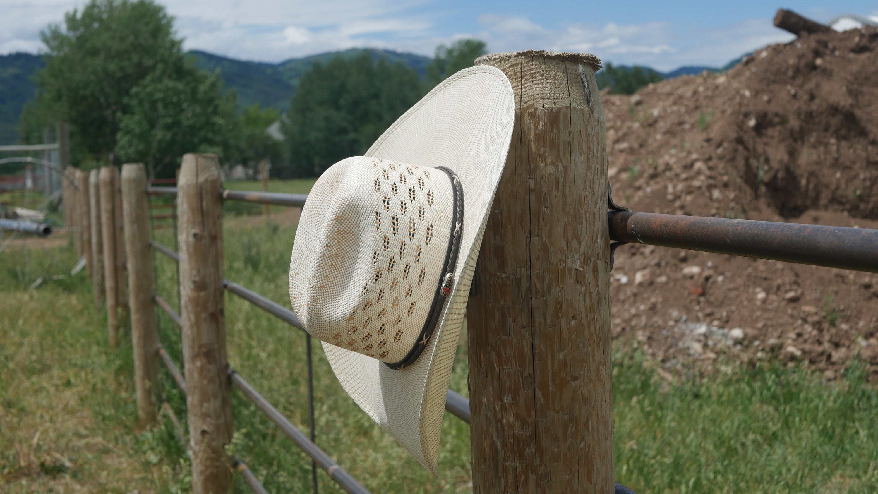 Hat and Coat Hangar Western Style Wagon Wheel - Etsy