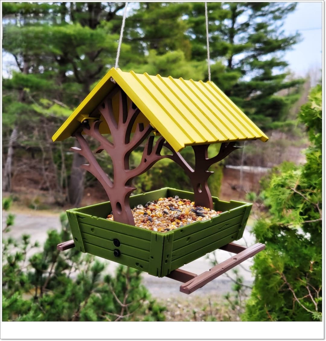 Countryside Tree Design Bird Feeder Rustic Hanging Bird Feeder Charming ...