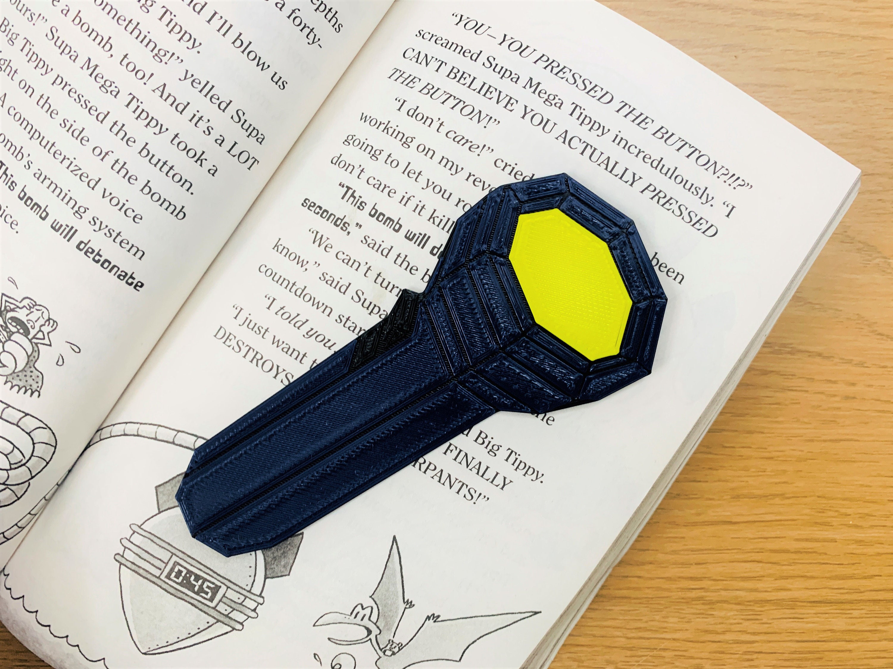 Roblox Doors Inspired Flashlight Bookmark 3D Printed Gamer Kid Gift ...