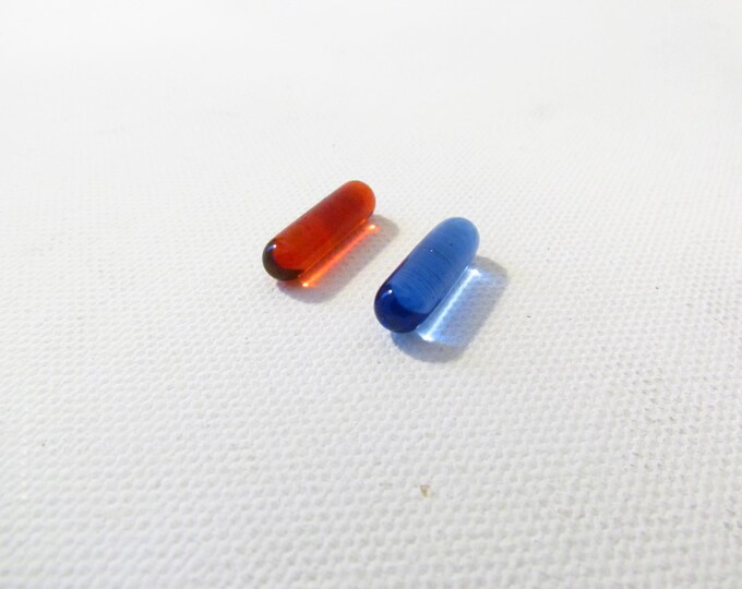 The Matrix Movie Blue Pill and Red Pill Falling Numbers in Display Case ...