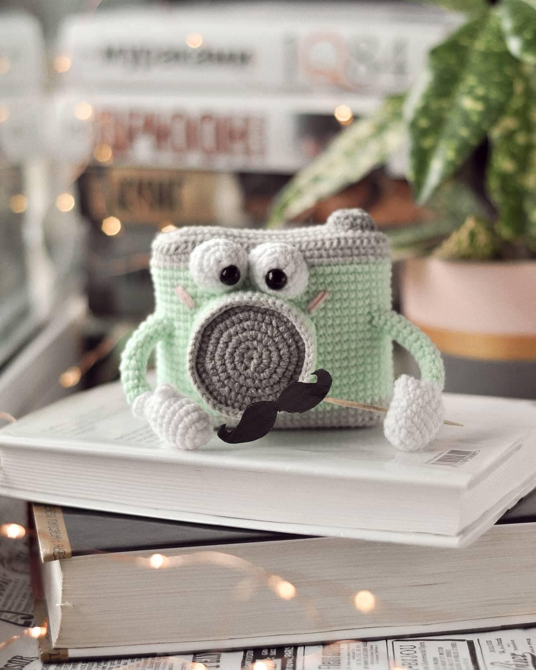 Crochet Home Decorations / Crochet Patterns / Crochet Camera / Do It ...