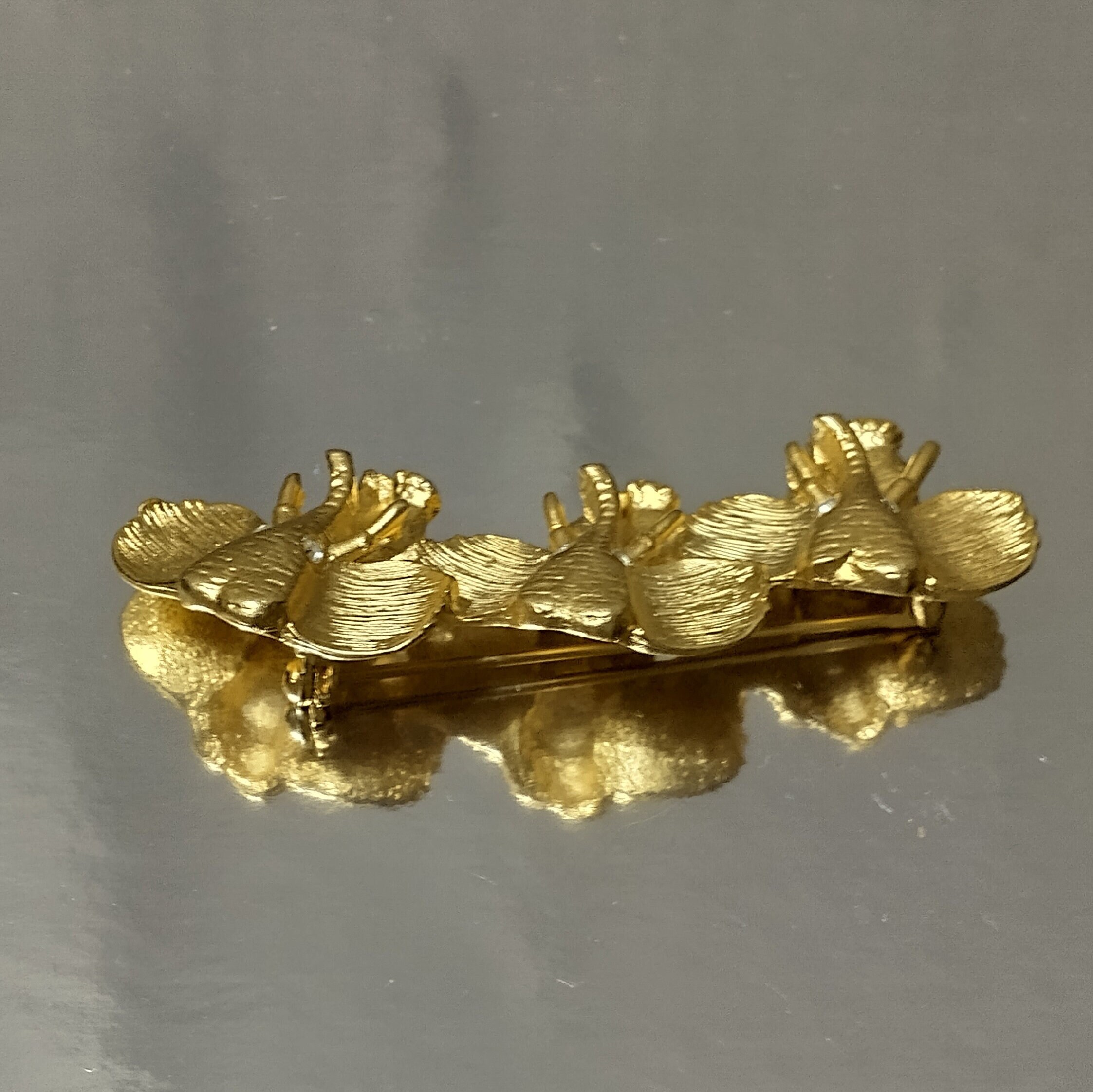 3 Joined Elephants Brooch in Gold With Rhinestone Eyes. - Etsy