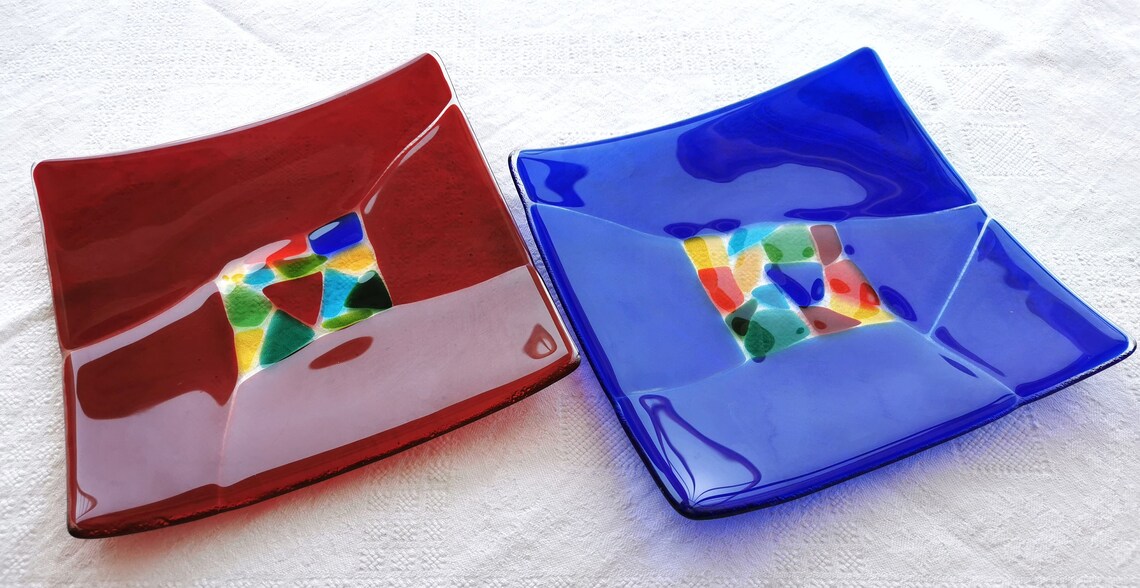 Set of 2 Plates | Glass Art Décor for Table | Red & Blue Fused Glass ...