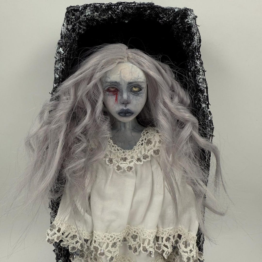 Dead Art Doll in Coffin, OOAK Handmade Scary Decor, Gift for Horror ...