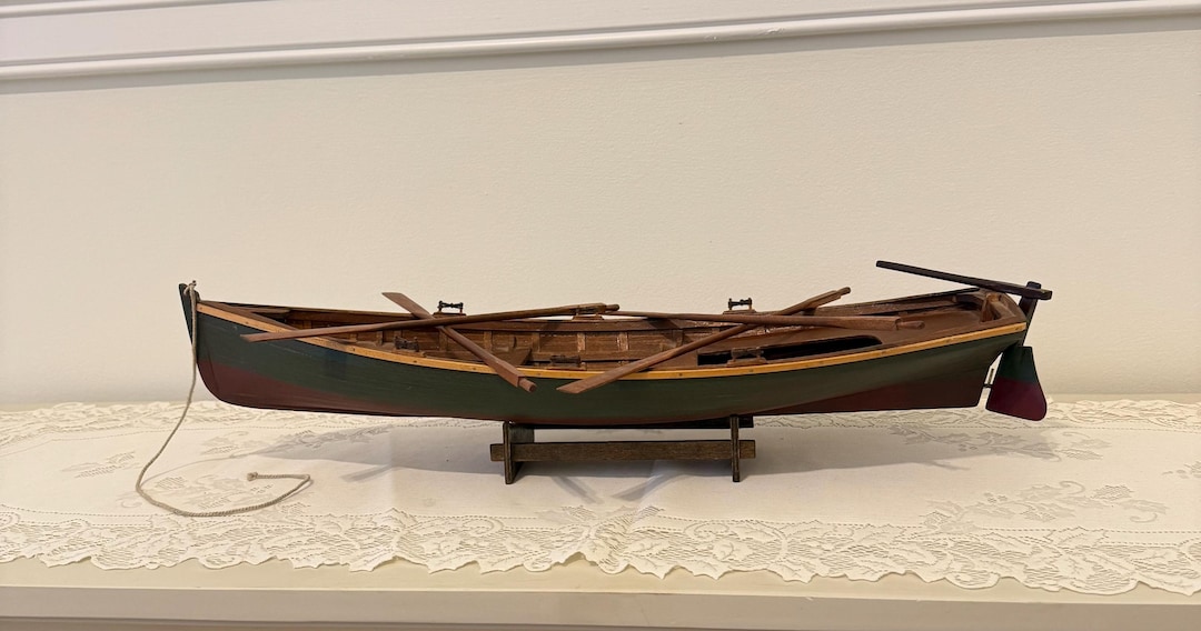 Classic Scale Model of a Vintage Wooden Row Boat - With Detachable ...