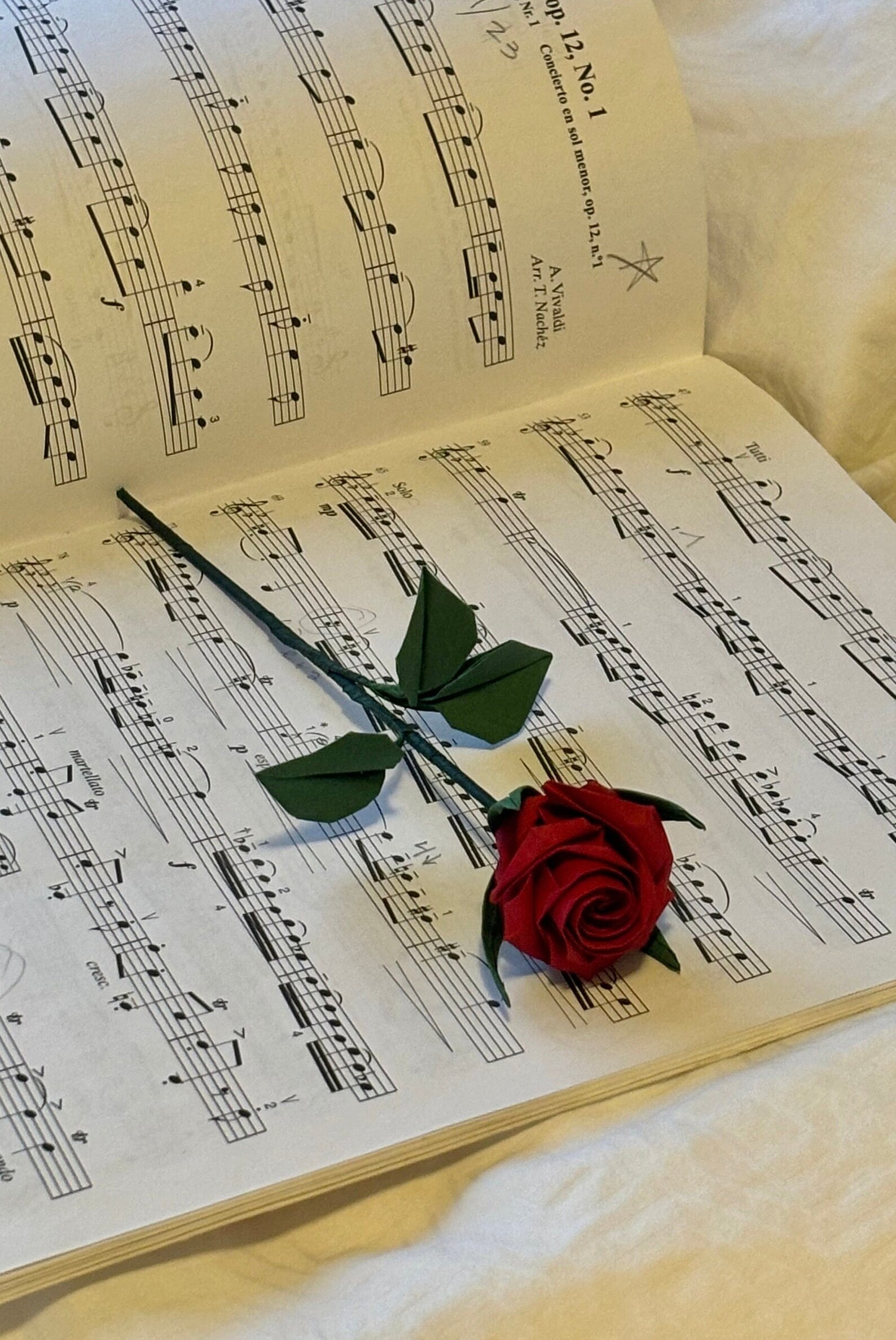 The Lover’s Rose, Realistic Origami Rose, Custom Color, Romantic Gift ...
