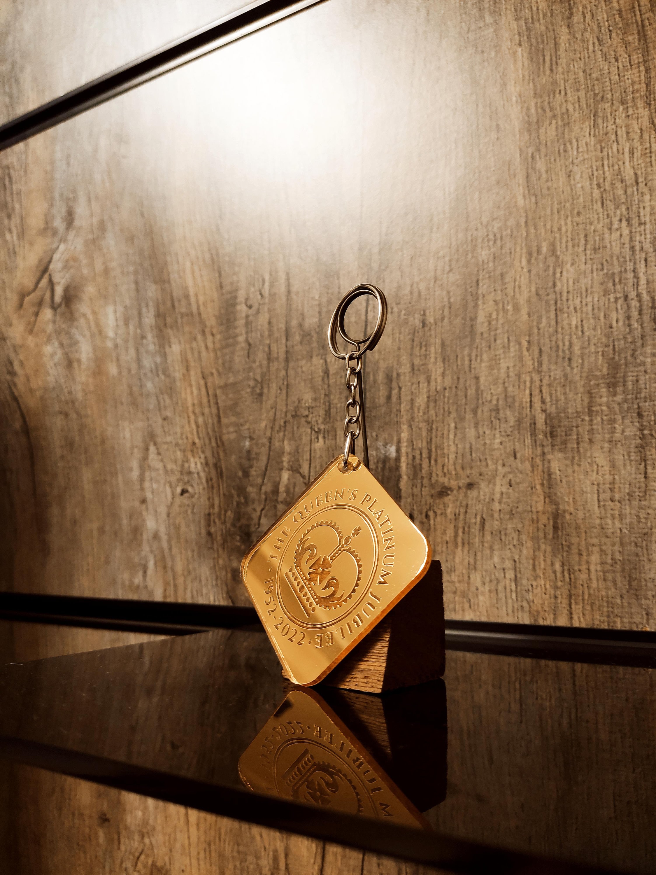 Queen Elizabeth Jubilee Keychain, Queen Elizabeth Ii Souvenir Keychain ...