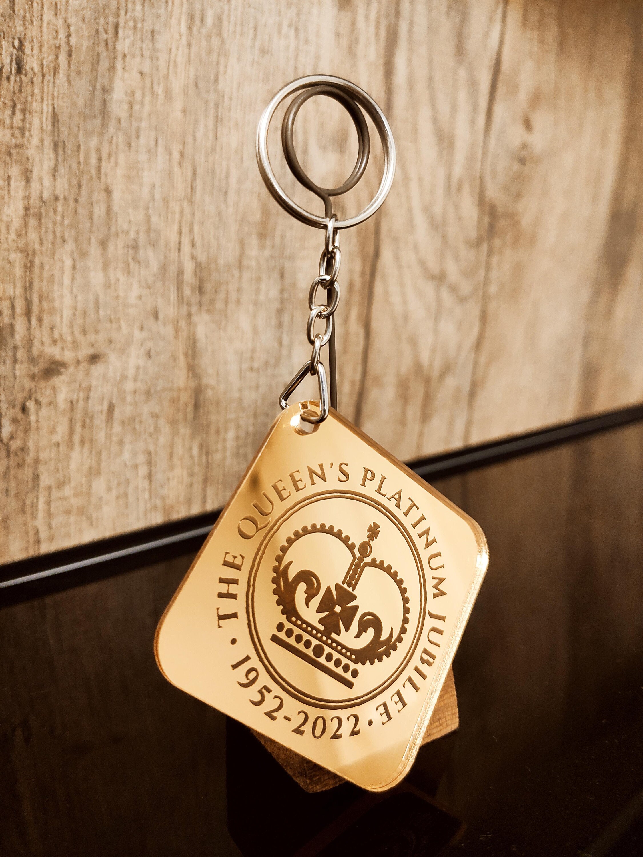 Queen Elizabeth Jubilee Keychain, Queen Elizabeth Ii Souvenir Keychain ...