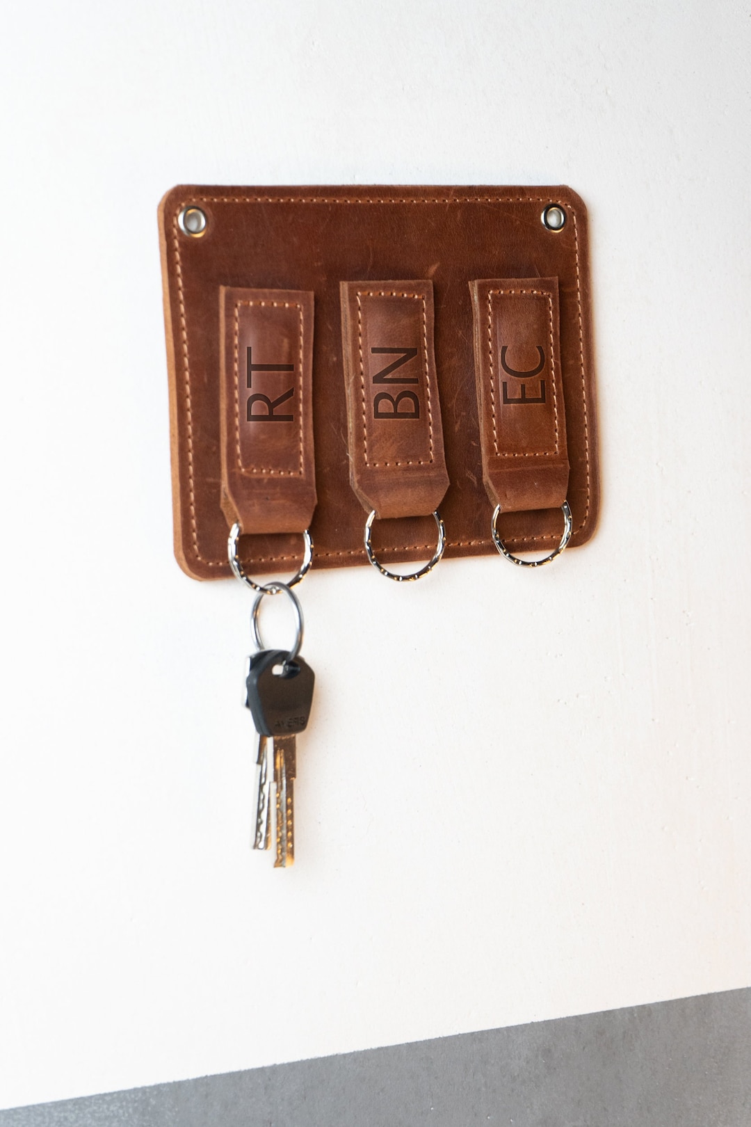 Engraved Key Holder, Magnetic Key Holder for Wall, Custom Key Holder ...