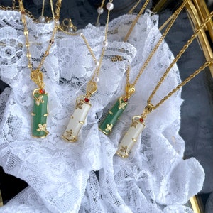 18K GOLD Lucky Jade Necklace Emerald Healing Stone Four Leaf Lucky ...